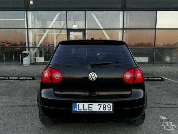 Black Volkswagen Golf 2005 in Panevezys, with an engine capacity of 2.00 L and mileage of 372 thousand km for 1150 €, photo 10 on AUTOMOTO.COM.LV