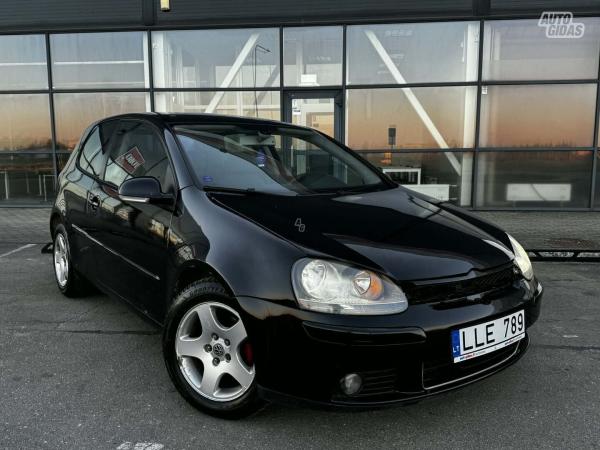 Black Volkswagen Golf 2005 in Panevezys, with an engine capacity of 2.00 L and mileage of 372 thousand km for 1050 €, photo 2 on AUTOMOTO.COM.LV