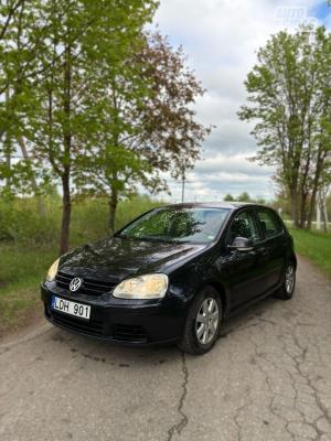 Melns Volkswagen Golf 2005 Radviliškis, ar dzinēja tilpumu 2.00 L un nobraukumu 300 tūkst. km par 1500 €, foto 3 vietnē AUTOMOTO.COM.LV
