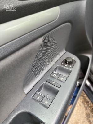 Melns Volkswagen Golf 2005 Radviliškis, ar dzinēja tilpumu 2.00 L un nobraukumu 300 tūkst. km par 1500 €, foto 8 vietnē AUTOMOTO.COM.LV