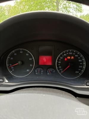 Melns Volkswagen Golf 2005 Radviliškis, ar dzinēja tilpumu 2.00 L un nobraukumu 300 tūkst. km par 1500 €, foto 10 vietnē AUTOMOTO.COM.LV