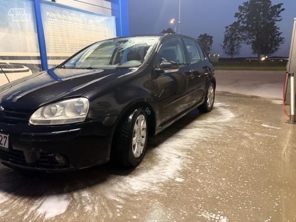 Black Volkswagen Golf 2005 in Panevezys, with an engine capacity of 2.00 L and mileage of 350 thousand km for 1400 €, photo 2 on AUTOMOTO.COM.LV