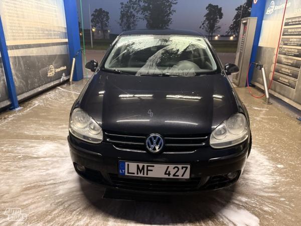 Black Volkswagen Golf 2005 in Panevezys, with an engine capacity of 2.00 L and mileage of 350 thousand km for 1400 €, photo 3 on AUTOMOTO.COM.LV