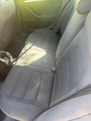 Black Volkswagen Golf 2005 in Alytus, with an engine capacity of 2.00 L and mileage of 387 thousand km for 1000 €, photo 10 on AUTOMOTO.COM.LV