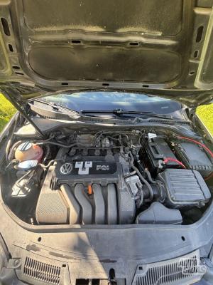 Black Volkswagen Golf 2005 in Alytus, with an engine capacity of 2.00 L and mileage of 387 thousand km for 1000 €, photo 26 on AUTOMOTO.COM.LV
