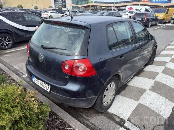 Black Volkswagen Golf 2005 in Riga, with an engine capacity of 1.60 L and mileage of 0 thousand km for 590 €, photo 2 on AUTOMOTO.COM.LV