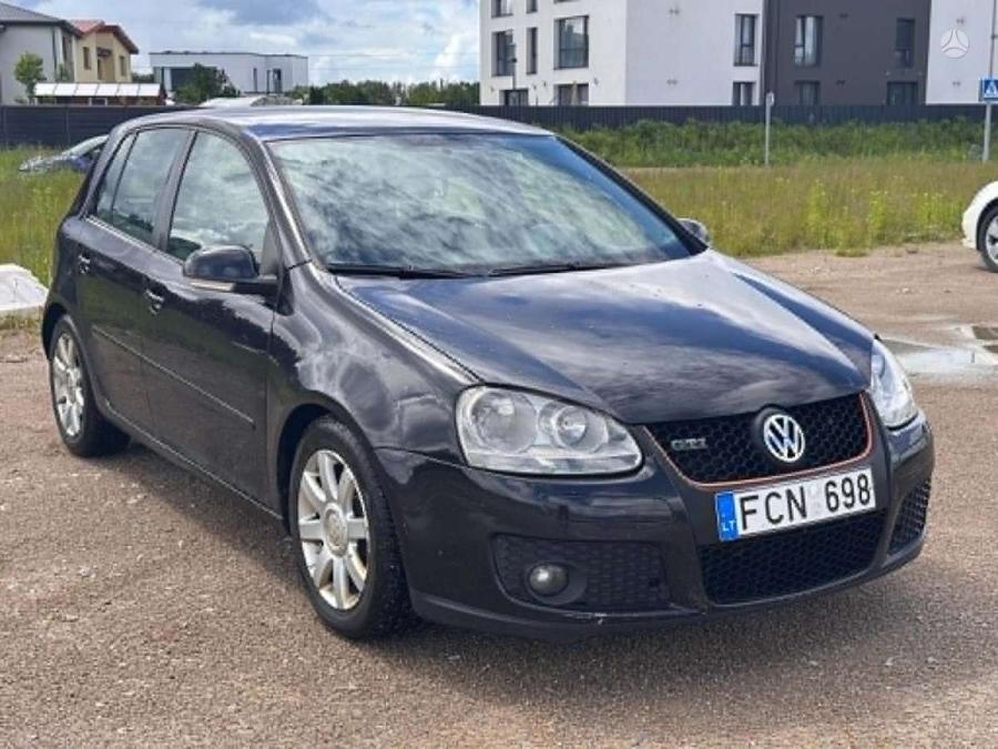 Melns Volkswagen Golf 2005 Viļņa, ar dzinēja tilpumu 1.90 L un nobraukumu 302 tūkst. km par 1500 €, foto 7 vietnē AUTOMOTO.COM.LV