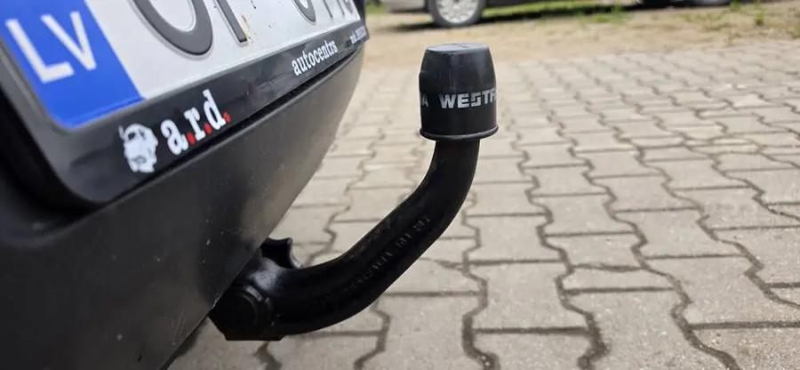 Melns Volkswagen Golf 2005 Valmiera, ar dzinēja tilpumu 1.40 L un nobraukumu 332 tūkst. km par 1150 €, foto 14 vietnē AUTOMOTO.COM.LV