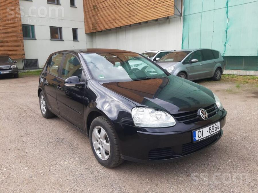 Черный Фольксваген Гольф 2005 в Даугавпилс, объемом двигателя 1.90 л и пробегом 0 тыс. км за 2650 €, фото 5 на AUTOMOTO.COM.LV