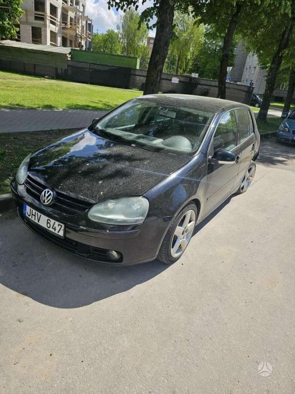 Melns Volkswagen Golf 2005 Druskininkai, ar dzinēja tilpumu 1.97 L un nobraukumu 189 tūkst. km par 1500 €, foto 2 vietnē AUTOMOTO.COM.LV