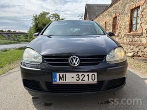 Melns Volkswagen Golf 2005 Bauska, ar dzinēja tilpumu 1.90 L un nobraukumu 370 tūkst. km par 2000 €, foto 6 vietnē AUTOMOTO.COM.LV