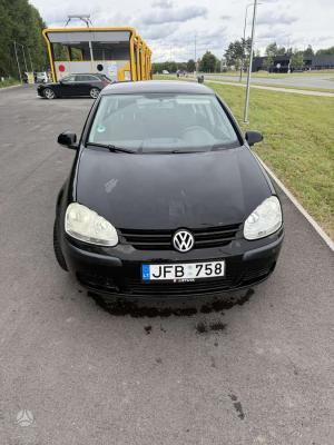 Melns Volkswagen Golf 2005 Kauņa, ar dzinēja tilpumu 1.39 L un nobraukumu 233 tūkst. km par 650 €, foto 3 vietnē AUTOMOTO.COM.LV