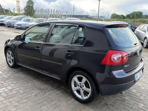 Black Volkswagen Golf 2005 in Vilnius, with an engine capacity of 1.90 L and mileage of 217 thousand km for 1750 €, photo 5 on AUTOMOTO.COM.LV