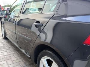 Black Volkswagen Golf 2005 in Vilnius, with an engine capacity of 1.90 L and mileage of 217 thousand km for 1750 €, photo 6 on AUTOMOTO.COM.LV