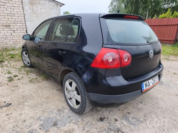 Black Volkswagen Golf 2005 in Riga, with an engine capacity of 2.00 L and mileage of 370 thousand km for 1400 €, photo 4 on AUTOMOTO.COM.LV