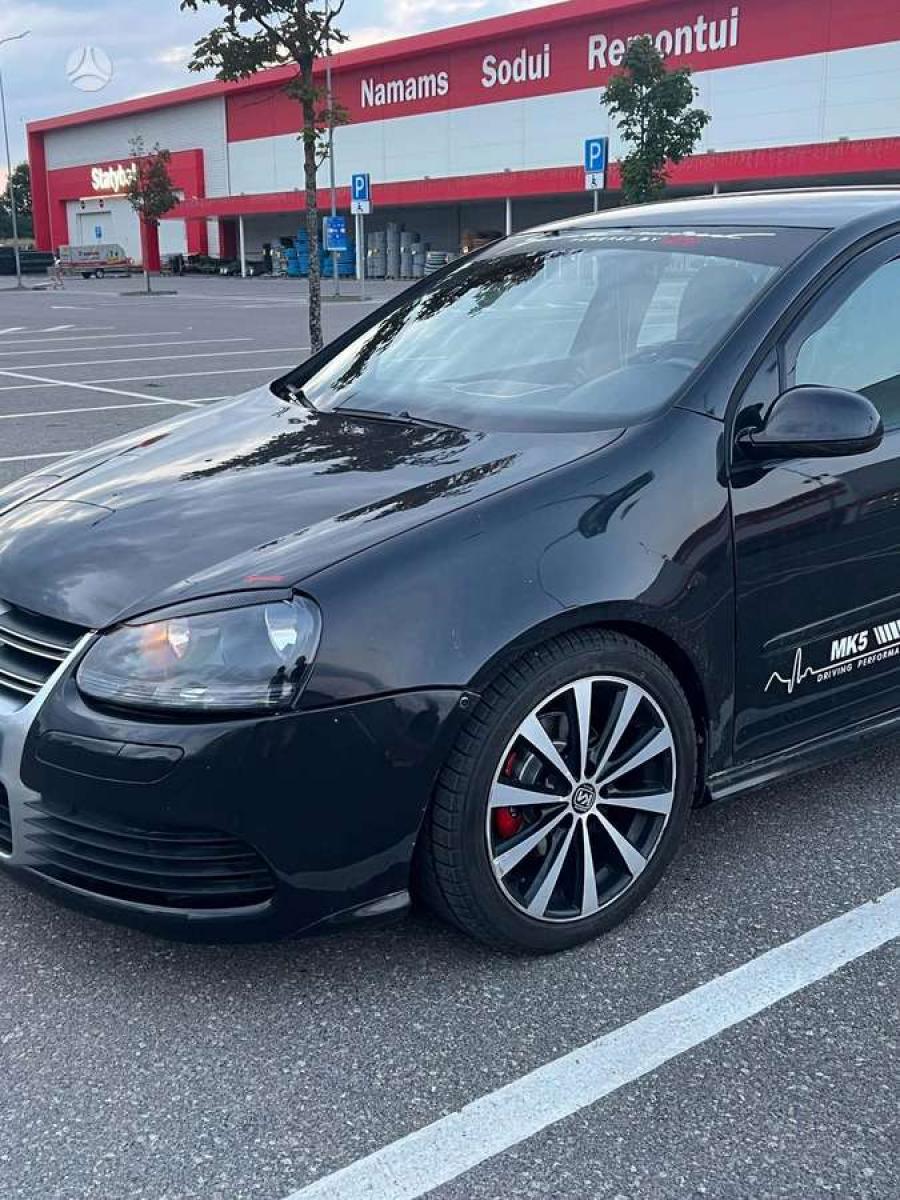Black Volkswagen Golf 2005 in Vilnius, with an engine capacity of 1.90 L and mileage of 260 thousand km for 3200 €, photo 3 on AUTOMOTO.COM.LV