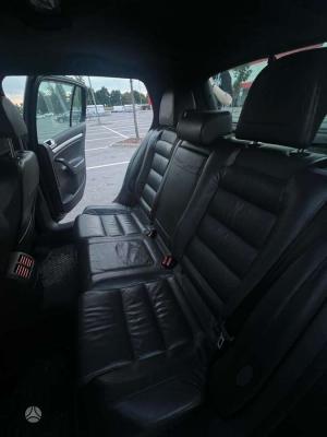 Black Volkswagen Golf 2005 in Vilnius, with an engine capacity of 1.90 L and mileage of 260 thousand km for 3200 €, photo 10 on AUTOMOTO.COM.LV