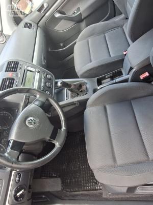 Melns Volkswagen Golf 2005 Kaišiadorys, ar dzinēja tilpumu 1.90 L un nobraukumu 287 tūkst. km par 1790 €, foto 7 vietnē AUTOMOTO.COM.LV
