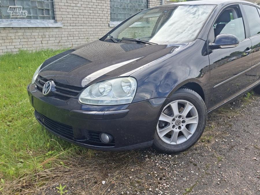 Melns Volkswagen Golf 2005 Kaišiadorys, ar dzinēja tilpumu 1.90 L un nobraukumu 287 tūkst. km par 1790 €, foto 8 vietnē AUTOMOTO.COM.LV