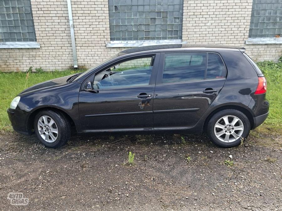Melns Volkswagen Golf 2005 Kaišiadorys, ar dzinēja tilpumu 1.90 L un nobraukumu 287 tūkst. km par 1790 €, foto 10 vietnē AUTOMOTO.COM.LV