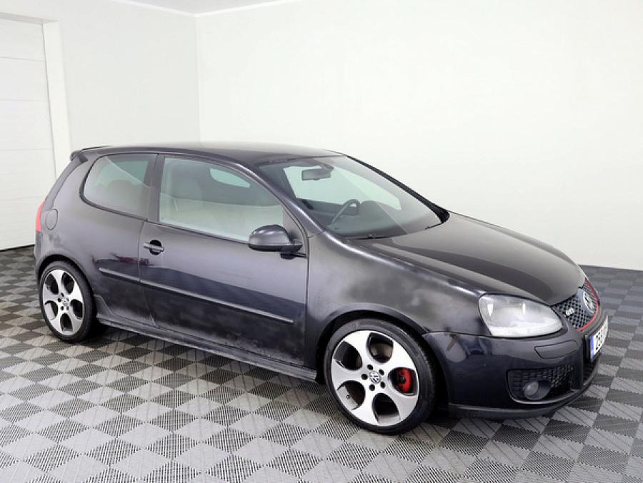 Melns Volkswagen Golf 2005 Tallina, ar dzinēja tilpumu 2.00 L un nobraukumu 232 tūkst. km par 1499 €, foto 1 vietnē AUTOMOTO.COM.LV