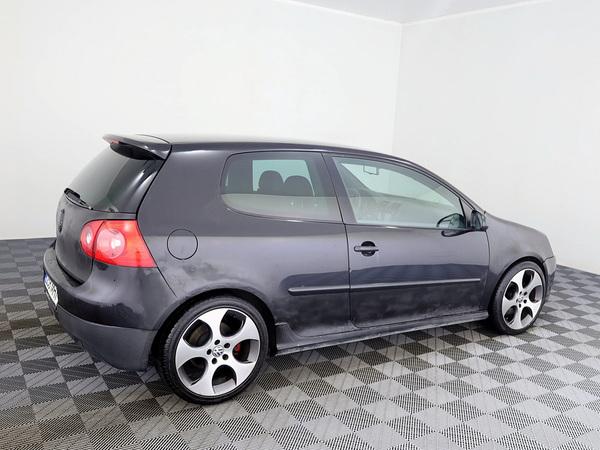 Melns Volkswagen Golf 2005 Tallina, ar dzinēja tilpumu 2.00 L un nobraukumu 232 tūkst. km par 1499 €, foto 3 vietnē AUTOMOTO.COM.LV
