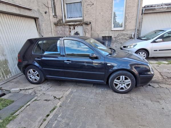 Melns Volkswagen Golf 2005 Kaišiadorys, ar dzinēja tilpumu 1.90 L un nobraukumu 287 tūkst. km par 1450 €, foto 3 vietnē AUTOMOTO.COM.LV