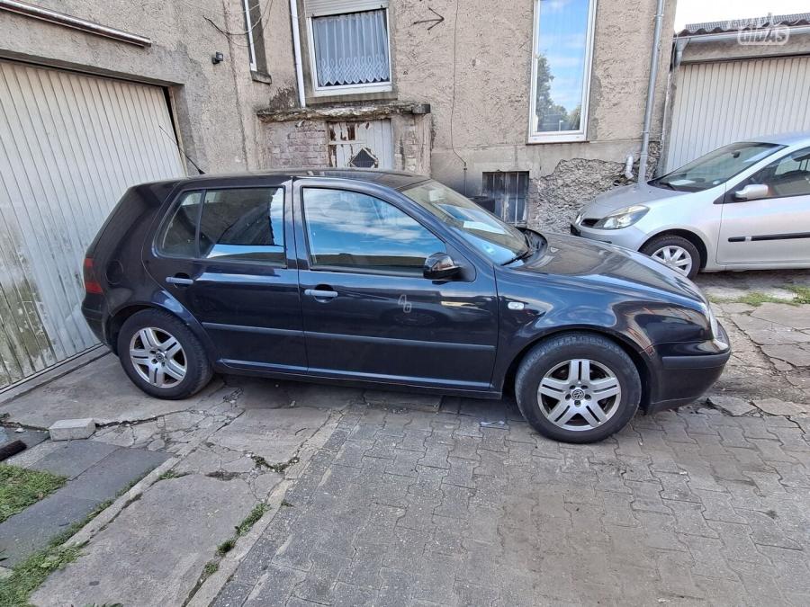 Melns Volkswagen Golf 2005 Kaišiadorys, ar dzinēja tilpumu 1.90 L un nobraukumu 287 tūkst. km par 1450 €, foto 4 vietnē AUTOMOTO.COM.LV