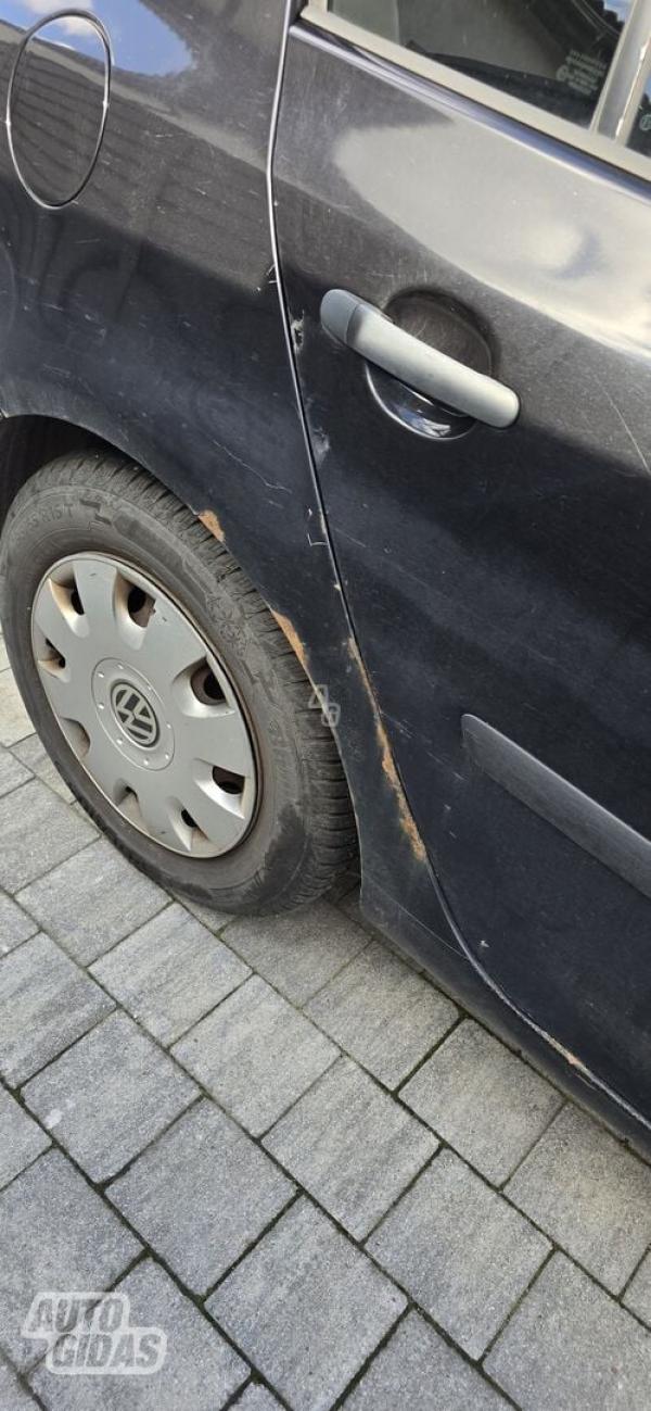 Black Volkswagen Golf 2005 in Klaipeda, with an engine capacity of 1.90 L and mileage of 262 thousand km for 500 €, photo 5 on AUTOMOTO.COM.LV