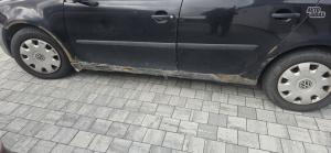 Black Volkswagen Golf 2005 in Klaipeda, with an engine capacity of 1.90 L and mileage of 262 thousand km for 500 €, photo 7 on AUTOMOTO.COM.LV