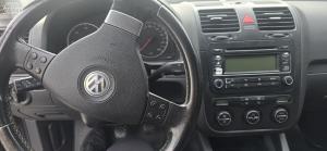 Black Volkswagen Golf 2005 in Klaipeda, with an engine capacity of 1.90 L and mileage of 262 thousand km for 500 €, photo 9 on AUTOMOTO.COM.LV