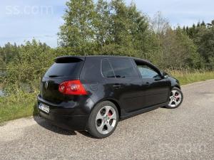 Melns Volkswagen Golf 2005 Kuldīga, ar dzinēja tilpumu 2.00 L un nobraukumu 339 tūkst. km par 3600 €, foto 4 vietnē AUTOMOTO.COM.LV