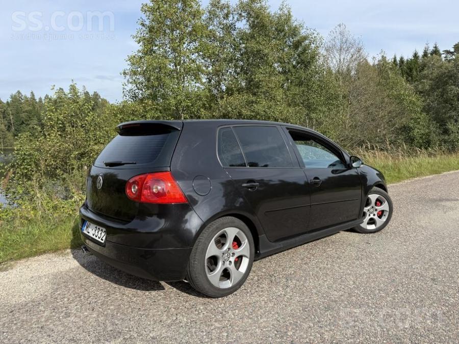 Melns Volkswagen Golf 2005 Kuldīga, ar dzinēja tilpumu 2.00 L un nobraukumu 339 tūkst. km par 3600 €, foto 4 vietnē AUTOMOTO.COM.LV
