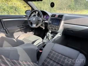 Melns Volkswagen Golf 2005 Kuldīga, ar dzinēja tilpumu 2.00 L un nobraukumu 339 tūkst. km par 3600 €, foto 7 vietnē AUTOMOTO.COM.LV