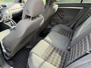 Melns Volkswagen Golf 2005 Kuldīga, ar dzinēja tilpumu 2.00 L un nobraukumu 339 tūkst. km par 3600 €, foto 9 vietnē AUTOMOTO.COM.LV