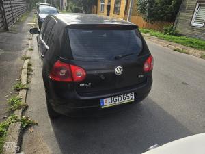 Черный Фольксваген Гольф 2005 в Каунас, объемом двигателя 1.90 л и пробегом 290 тыс. км за 900 €, фото 5 на AUTOMOTO.COM.LV
