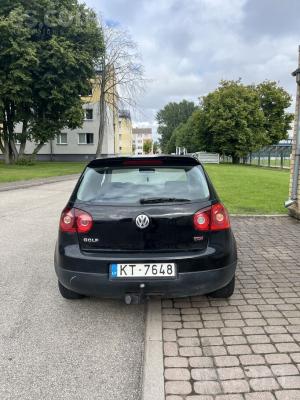 Melns Volkswagen Golf 2005 Ventspils, ar dzinēja tilpumu 1.90 L un nobraukumu 342 tūkst. km par 1100 €, foto 5 vietnē AUTOMOTO.COM.LV