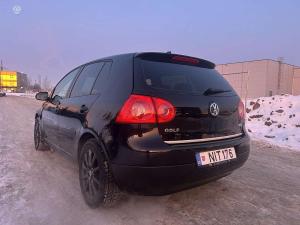 Black Volkswagen Golf 2006 in Kaunas, with an engine capacity of 1.90 L and mileage of 285 thousand km for 1890 €, photo 8 on AUTOMOTO.COM.LV