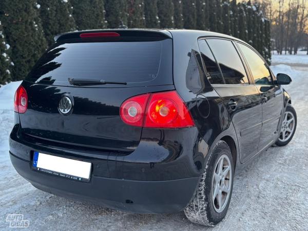 Melns Volkswagen Golf 2006 Kauņa, ar dzinēja tilpumu 1.90 L un nobraukumu 350 tūkst. km par 2350 €, foto 10 vietnē AUTOMOTO.COM.LV