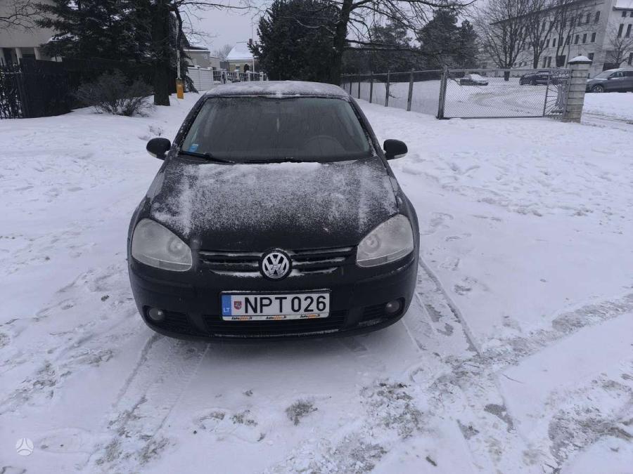 Black Volkswagen Golf 2006 in Kaunas, with an engine capacity of 1.60 L and mileage of 195 thousand km for 1850 €, photo 2 on AUTOMOTO.COM.LV