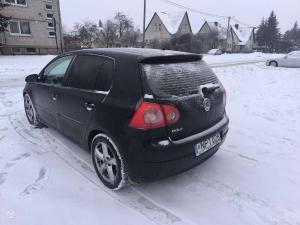Black Volkswagen Golf 2006 in Kaunas, with an engine capacity of 1.60 L and mileage of 195 thousand km for 1850 €, photo 6 on AUTOMOTO.COM.LV