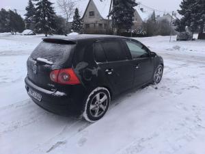 Black Volkswagen Golf 2006 in Kaunas, with an engine capacity of 1.60 L and mileage of 195 thousand km for 1850 €, photo 8 on AUTOMOTO.COM.LV