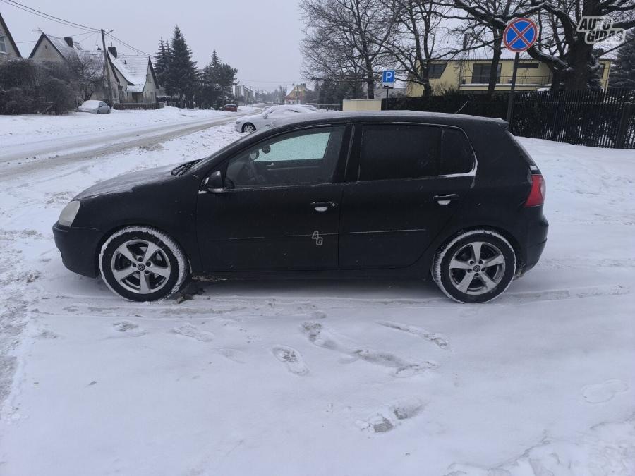 Melns Volkswagen Golf 2006 Kauņa, ar dzinēja tilpumu 1.60 L un nobraukumu 195 tūkst. km par 1850 €, foto 4 vietnē AUTOMOTO.COM.LV