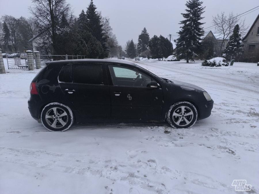 Melns Volkswagen Golf 2006 Kauņa, ar dzinēja tilpumu 1.60 L un nobraukumu 195 tūkst. km par 1850 €, foto 5 vietnē AUTOMOTO.COM.LV