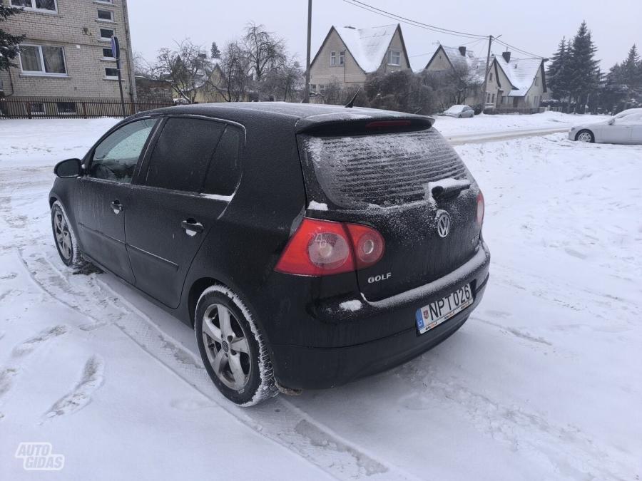 Melns Volkswagen Golf 2006 Kauņa, ar dzinēja tilpumu 1.60 L un nobraukumu 195 tūkst. km par 1850 €, foto 6 vietnē AUTOMOTO.COM.LV