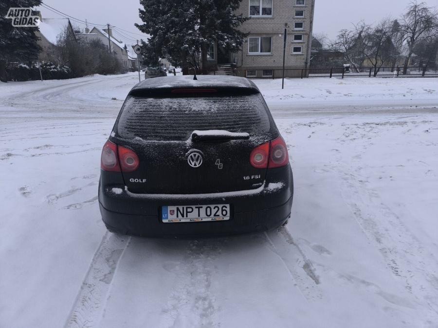 Melns Volkswagen Golf 2006 Kauņa, ar dzinēja tilpumu 1.60 L un nobraukumu 195 tūkst. km par 1850 €, foto 7 vietnē AUTOMOTO.COM.LV
