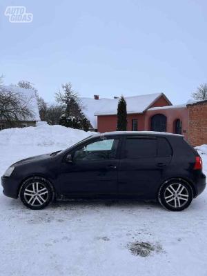 Black Volkswagen Golf 2006 in Siauliai, with an engine capacity of 1.90 L and mileage of 311 thousand km for 2200 €, photo 3 on AUTOMOTO.COM.LV
