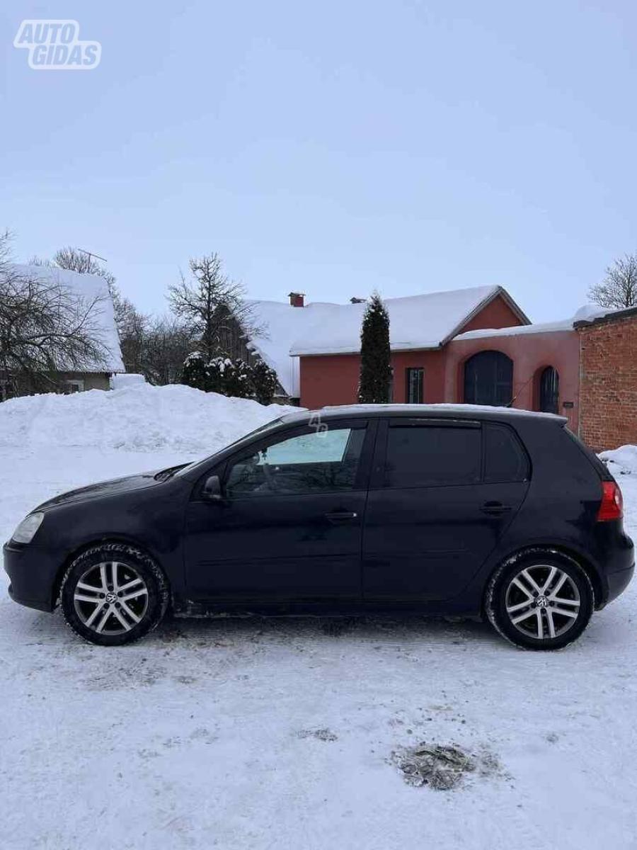 Black Volkswagen Golf 2006 in Siauliai, with an engine capacity of 1.90 L and mileage of 311 thousand km for 2200 €, photo 3 on AUTOMOTO.COM.LV