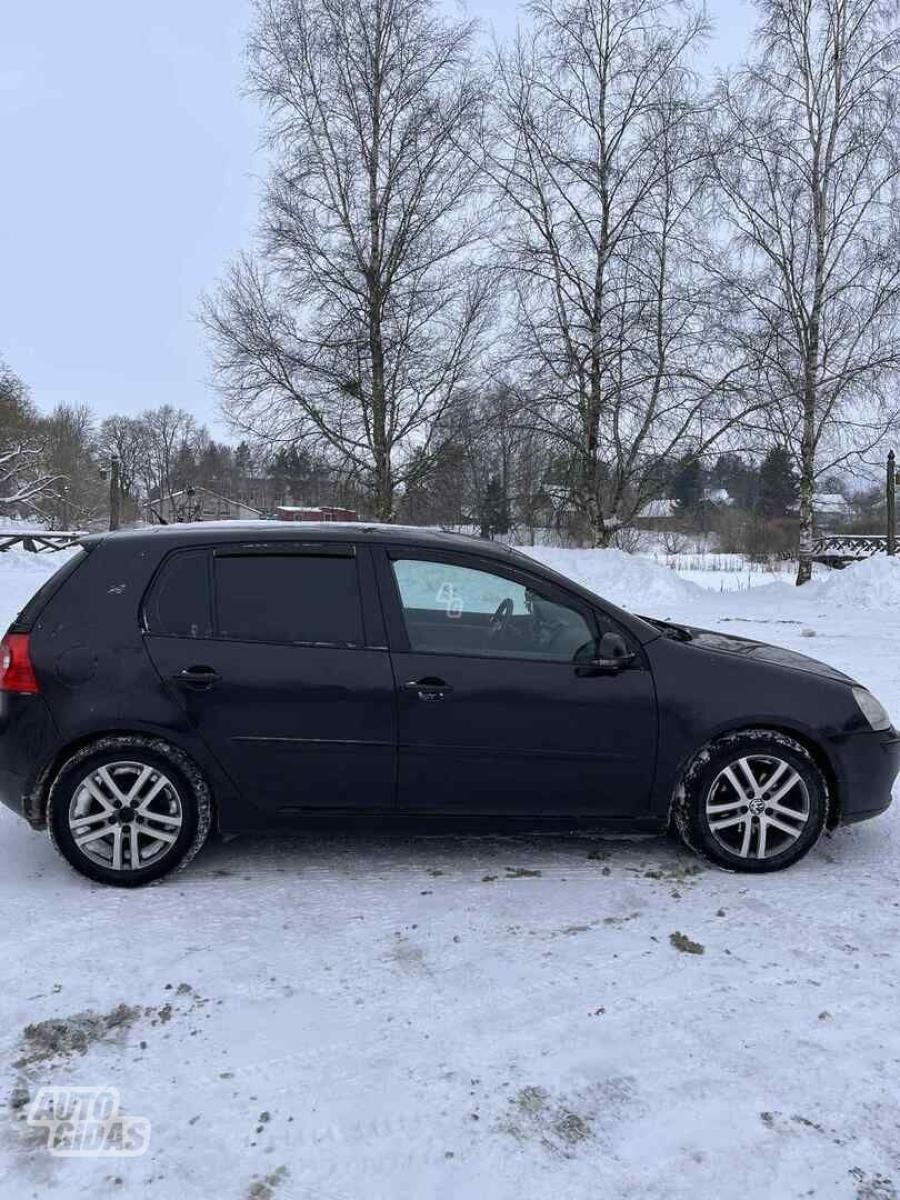 Black Volkswagen Golf 2006 in Siauliai, with an engine capacity of 1.90 L and mileage of 311 thousand km for 2200 €, photo 7 on AUTOMOTO.COM.LV