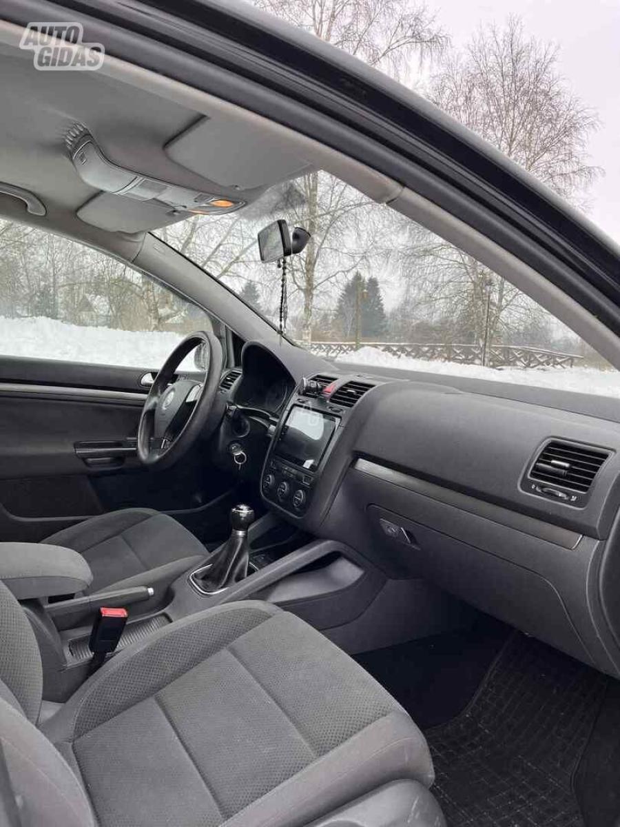 Black Volkswagen Golf 2006 in Siauliai, with an engine capacity of 1.90 L and mileage of 311 thousand km for 2200 €, photo 9 on AUTOMOTO.COM.LV